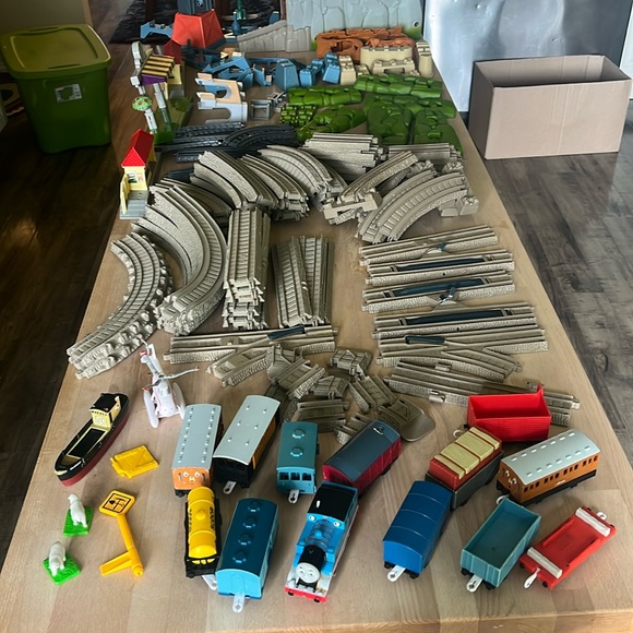 Thomas & Friends | Toys | 46 Piece Thomas Friends Trackmaster Motorized ...